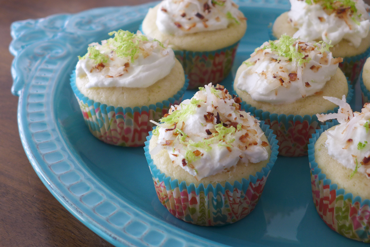 Agua Fresca de Coco y Nuez | Coconut Pecan Agua Fresca - Nibbles and Feasts