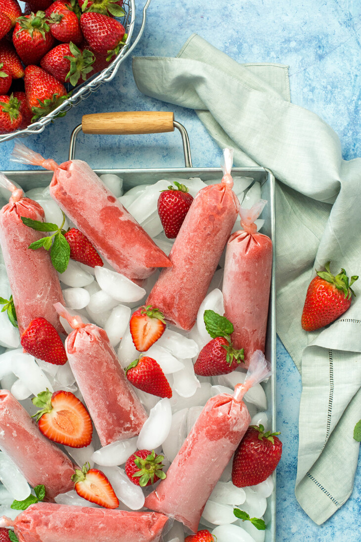 Strawberry Mint Bolis - Nibbles and Feasts