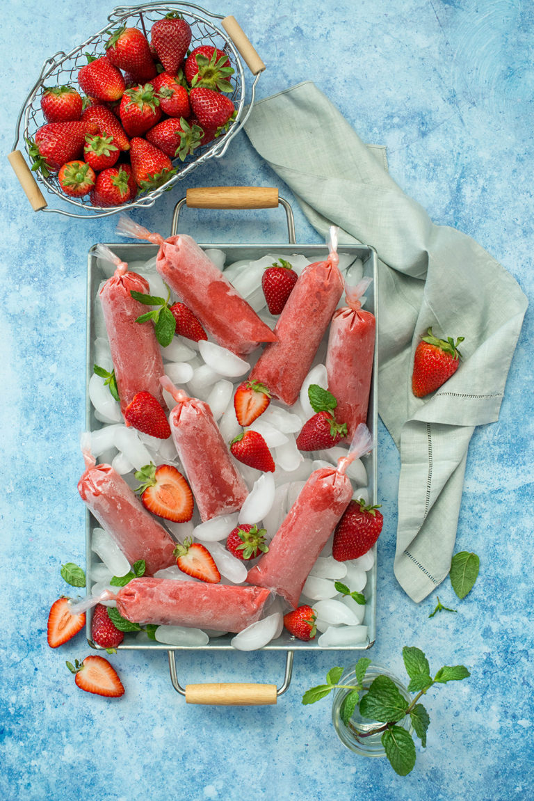 Strawberry Mint Bolis - Nibbles and Feasts