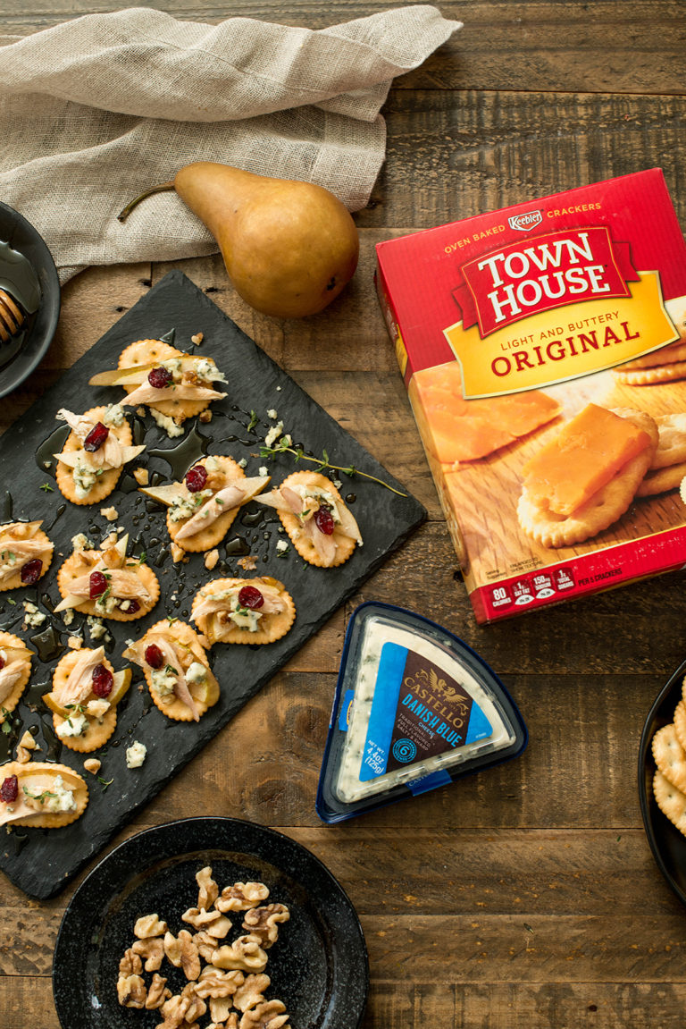 Pear Blue Cheese Crackers with Honey - Nibbles and Feasts