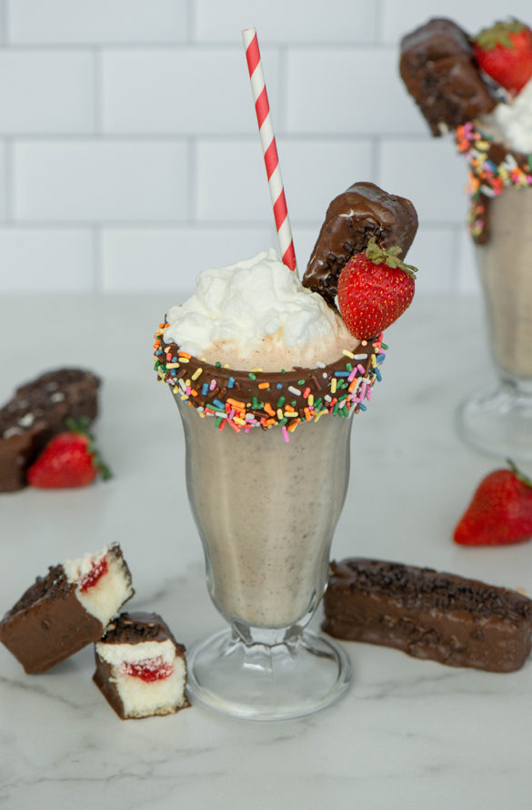 Gansito Milkshake | Malteada de Gansito - Nibbles and Feasts