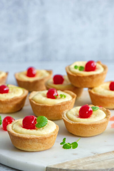 Cubiletes de Queso - Nibbles and Feasts