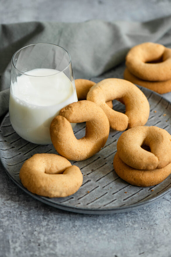 Coricos - Nibbles and Feasts