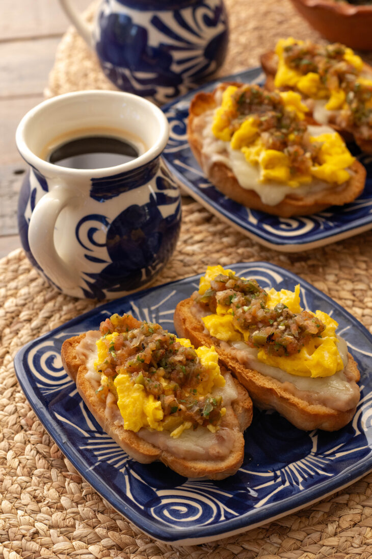 Breakfast Molletes - Nibbles and Feasts